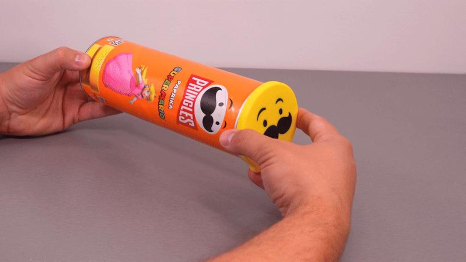Pringles Can Slider Tray With Lid – Easy Chip Dispenser, Anti-roll ...