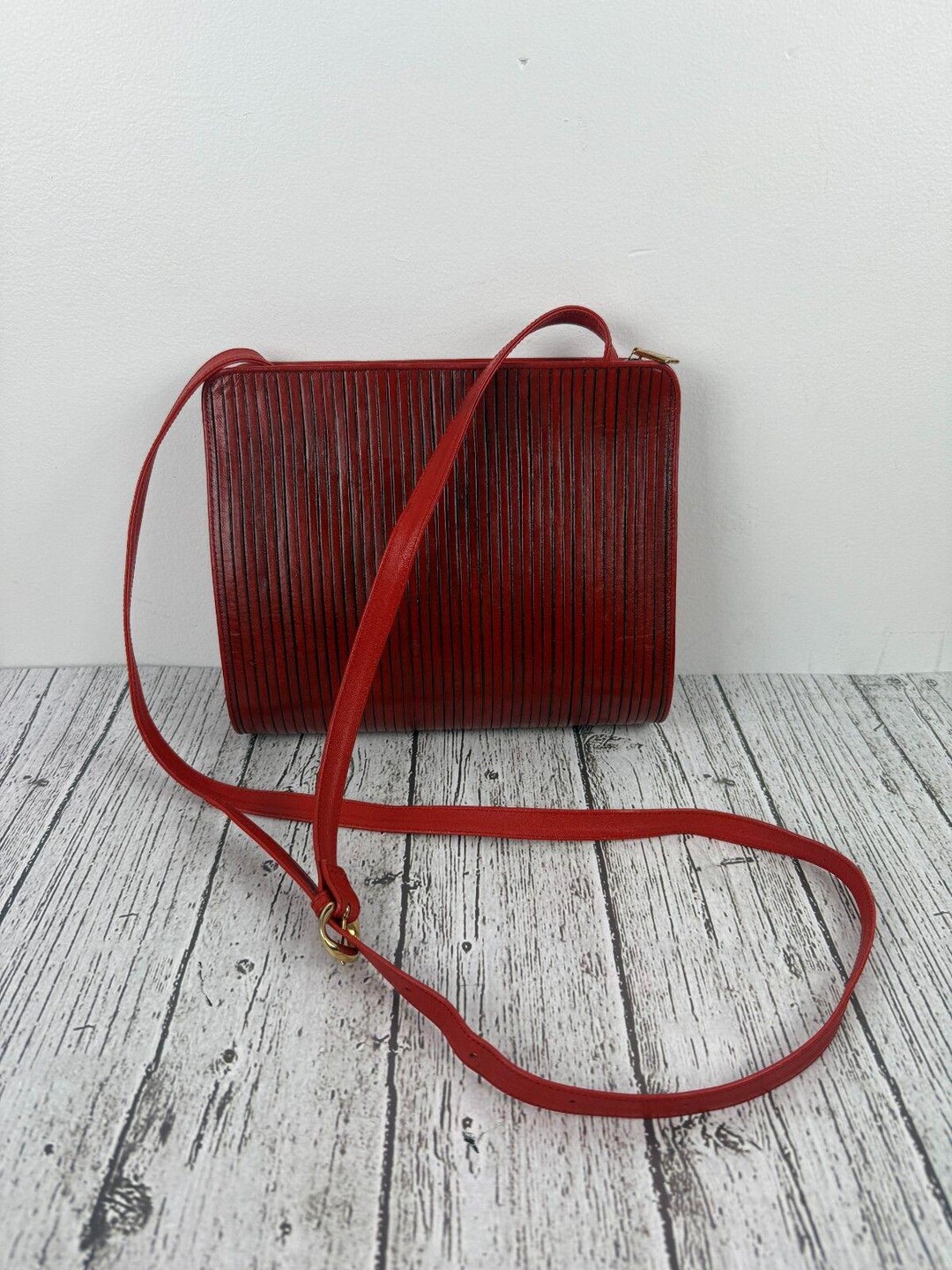 Vintage CEM Vertically Ribbed 100% Genuine Red Leather Crossbody Bag - Etsy