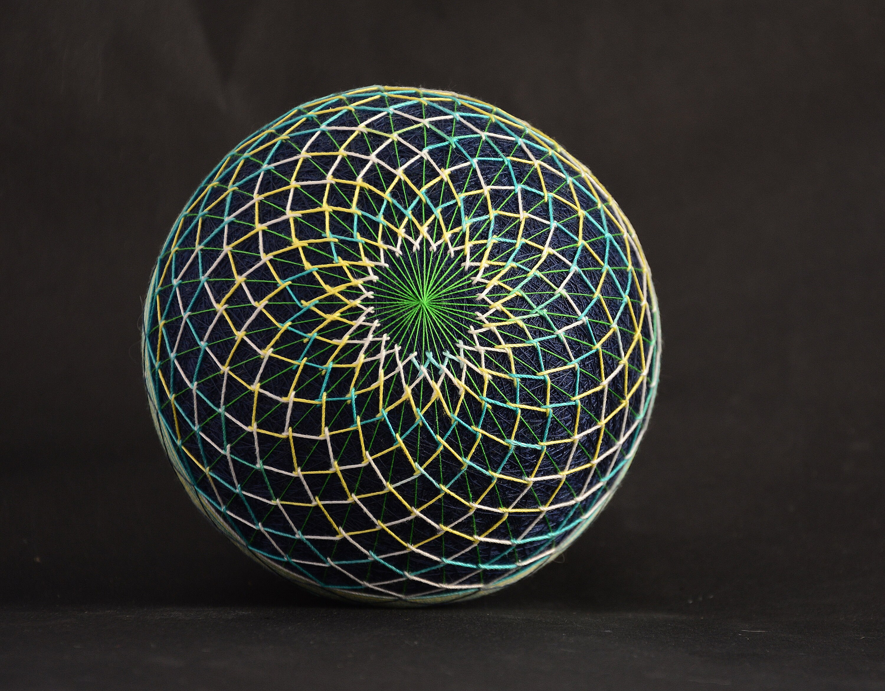Japanese Temari Ball, Office Desk Decoration, String Art Mandala - Etsy