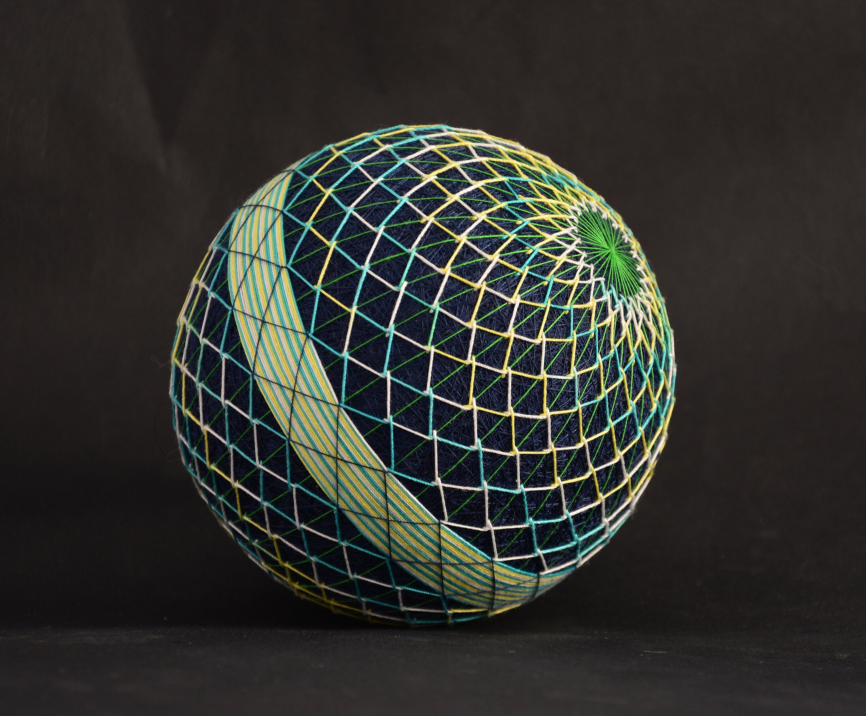 Japanese Temari Ball, Office Desk Decoration, String Art Mandala - Etsy