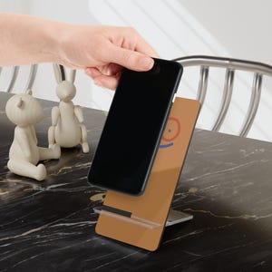Funny Smiley Phone Stand - Doodle Face Phone Holder - Desk Accessory ...