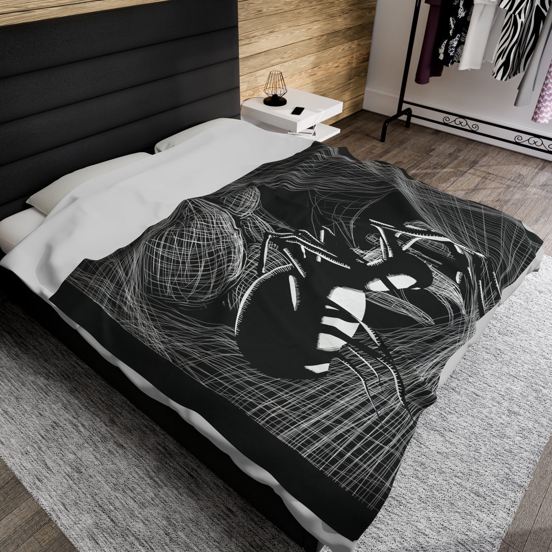 Velveteen Plush Blanket, Black and White Spider Web Blanket, Dark ...