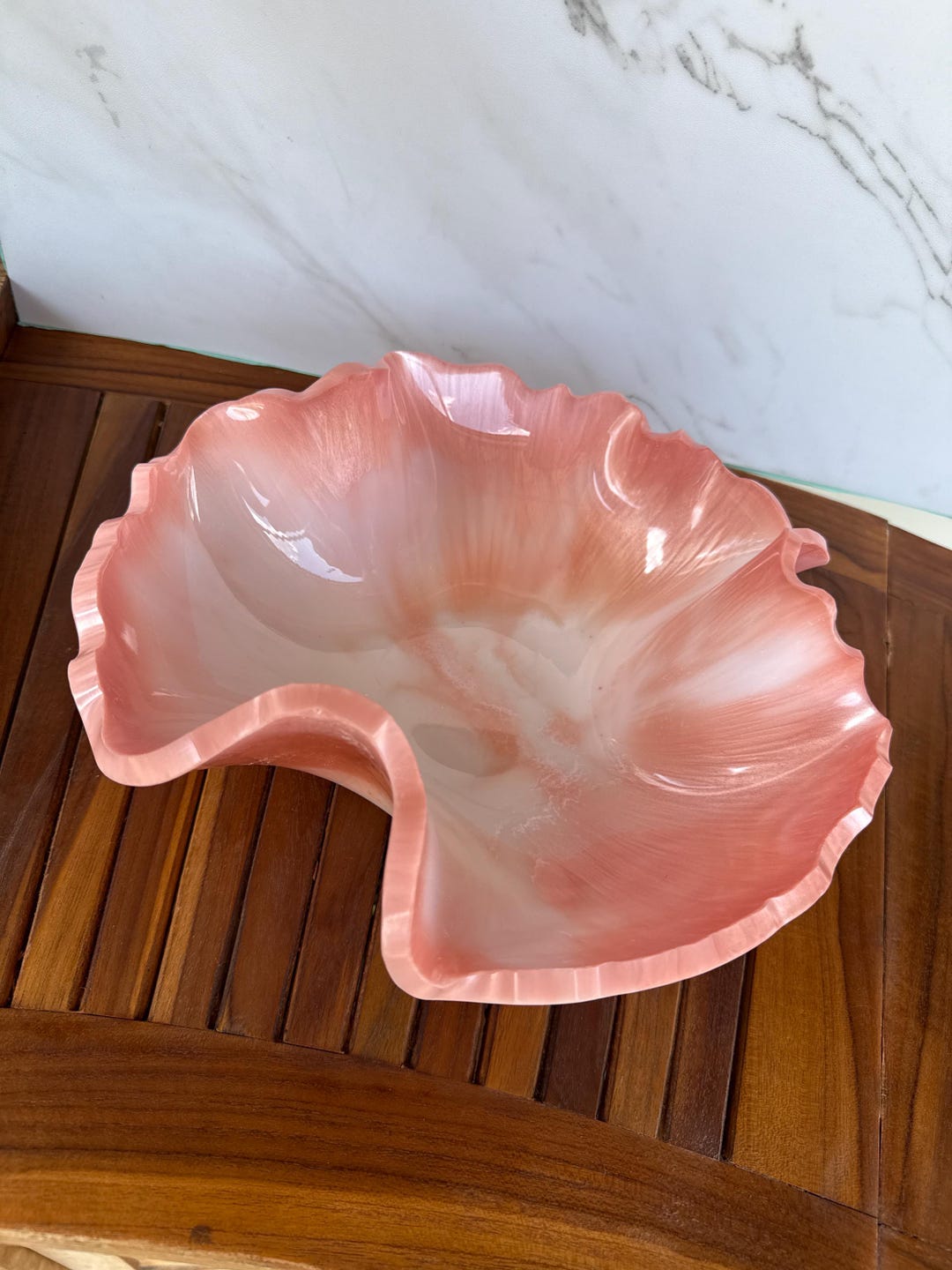 Large Resin Fluted Bowl – Elegant Handmade Art Piece for Home Décor ...