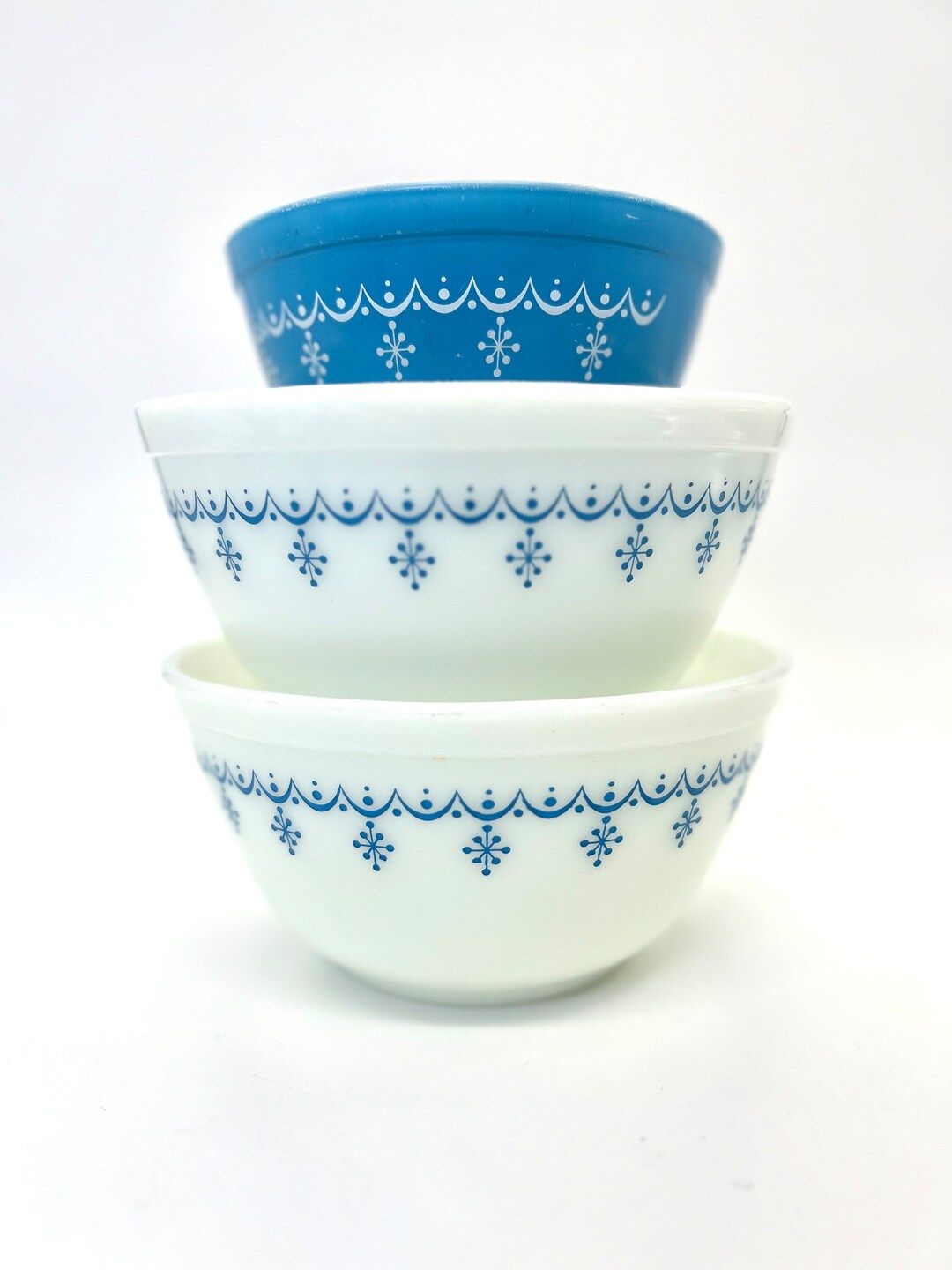 Pyrex Snowflake Blue Mixing Bowls /garland Pattern / 401 and 402 - Etsy
