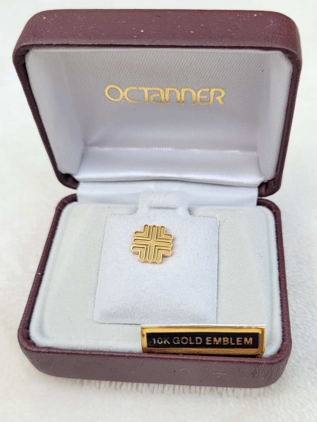 Vintage OC Tanner 10K Solid Yellow Gold Cross Emblem Lapel Pin W/ Box ...