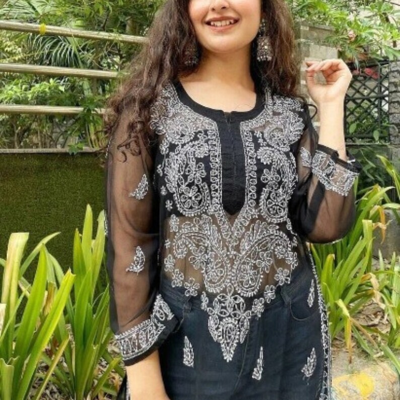 Lucknowi Chikankari Handmade and Hand-embroidered Super Comfortable ...