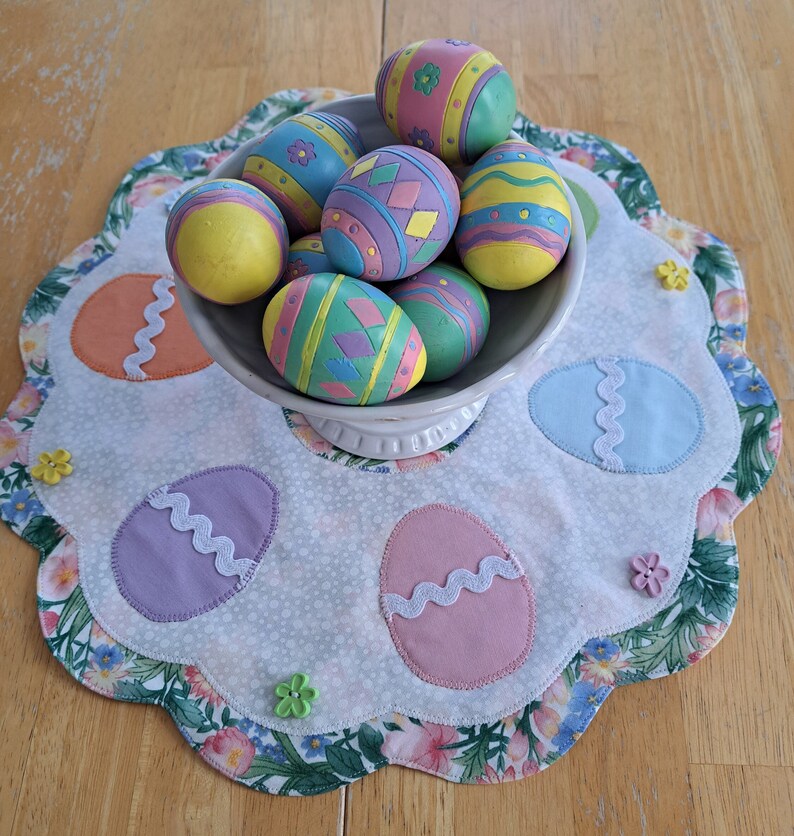 Easter Quilted Table Topper Easter Egg Table Topper Quilted and ...