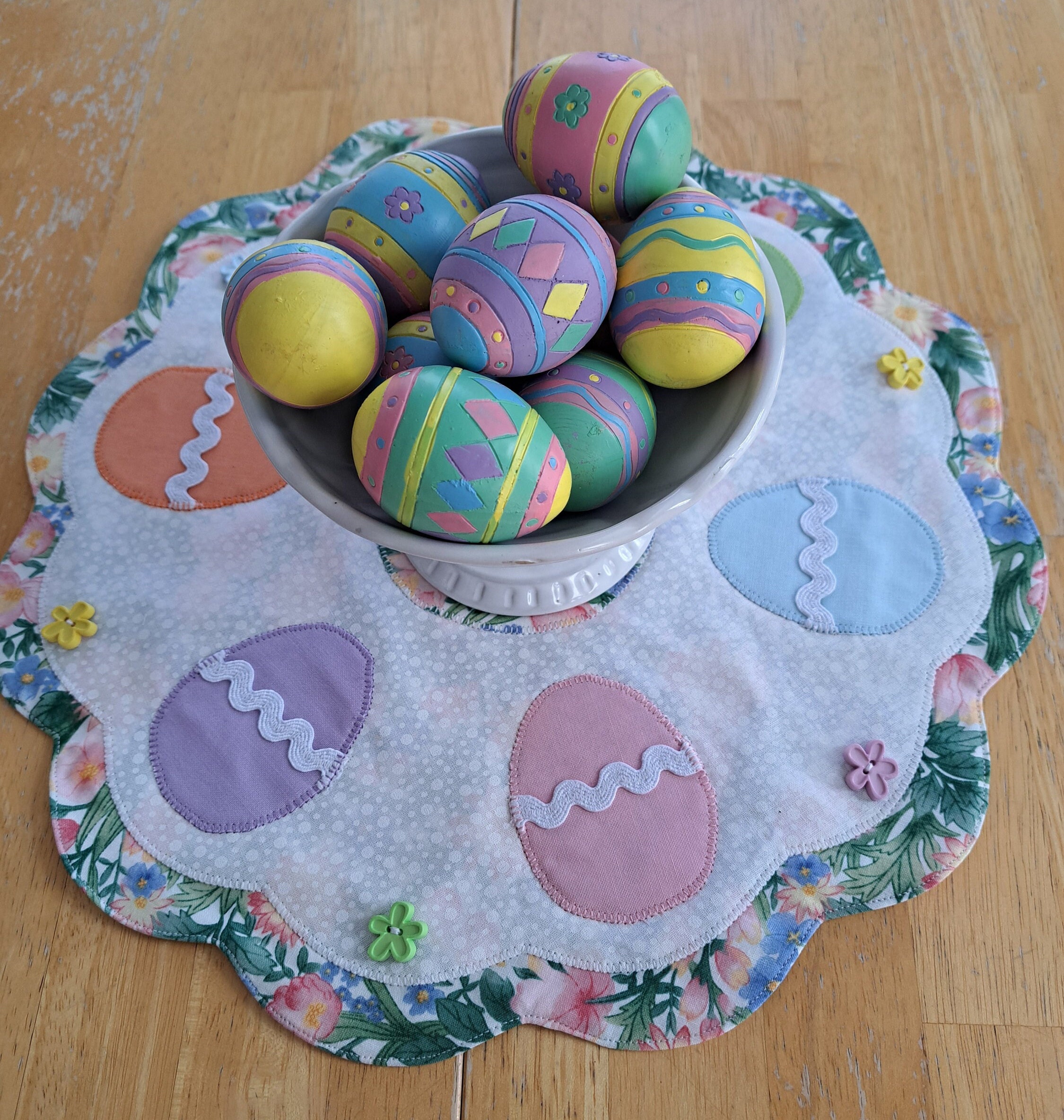 Easter Quilted Table Topper Easter Egg Table Topper Quilted and ...