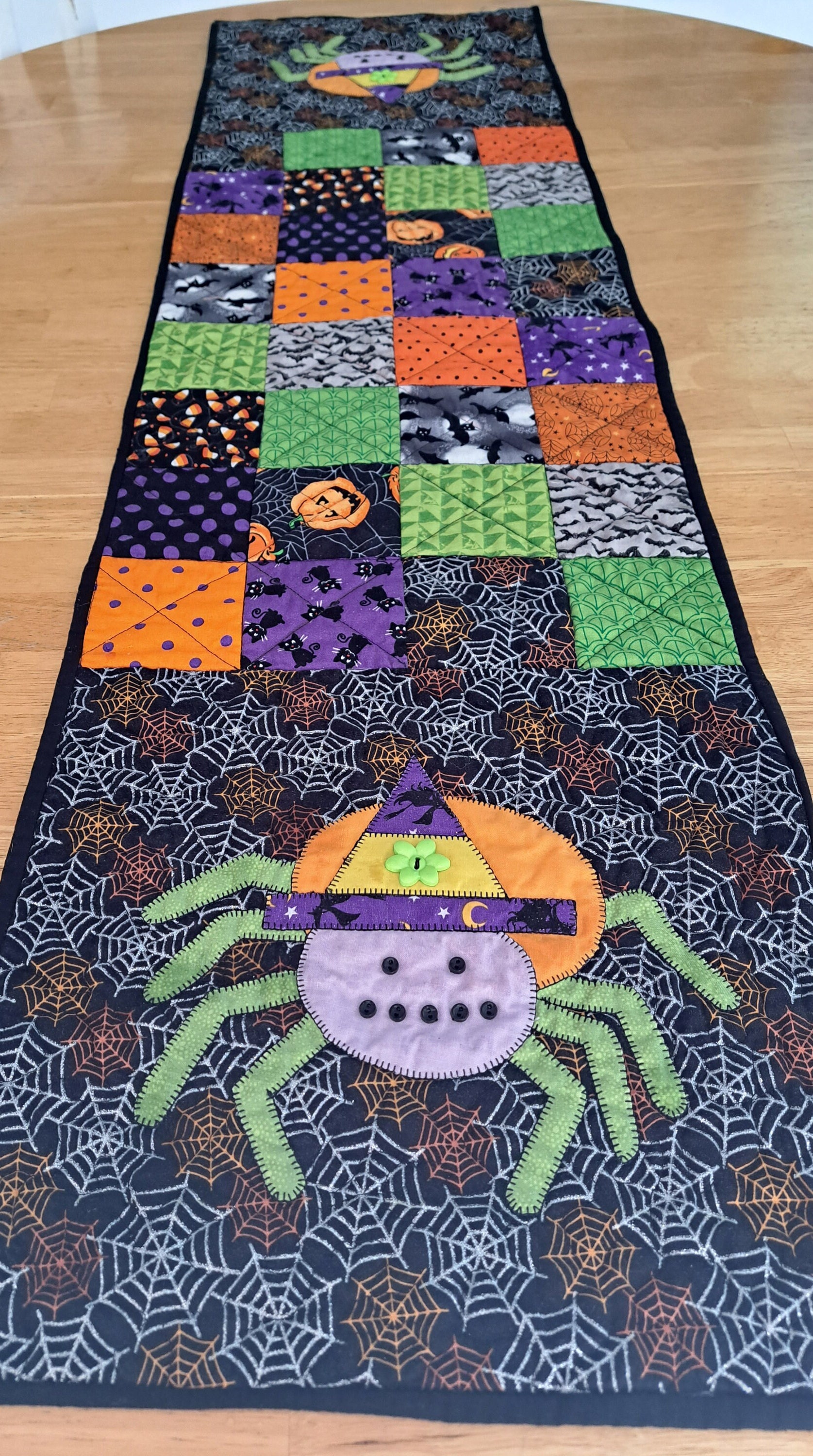 Halloween Spider Table Runner 13.5 X 50 Quilted Patchwork & Applique ...