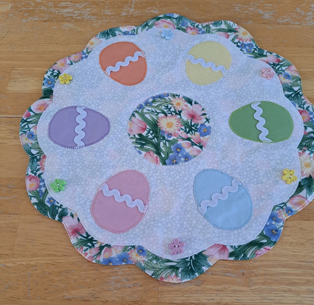 Easter Quilted Table Topper ~ Easter Egg Candle Mat ~ Quilted and ...
