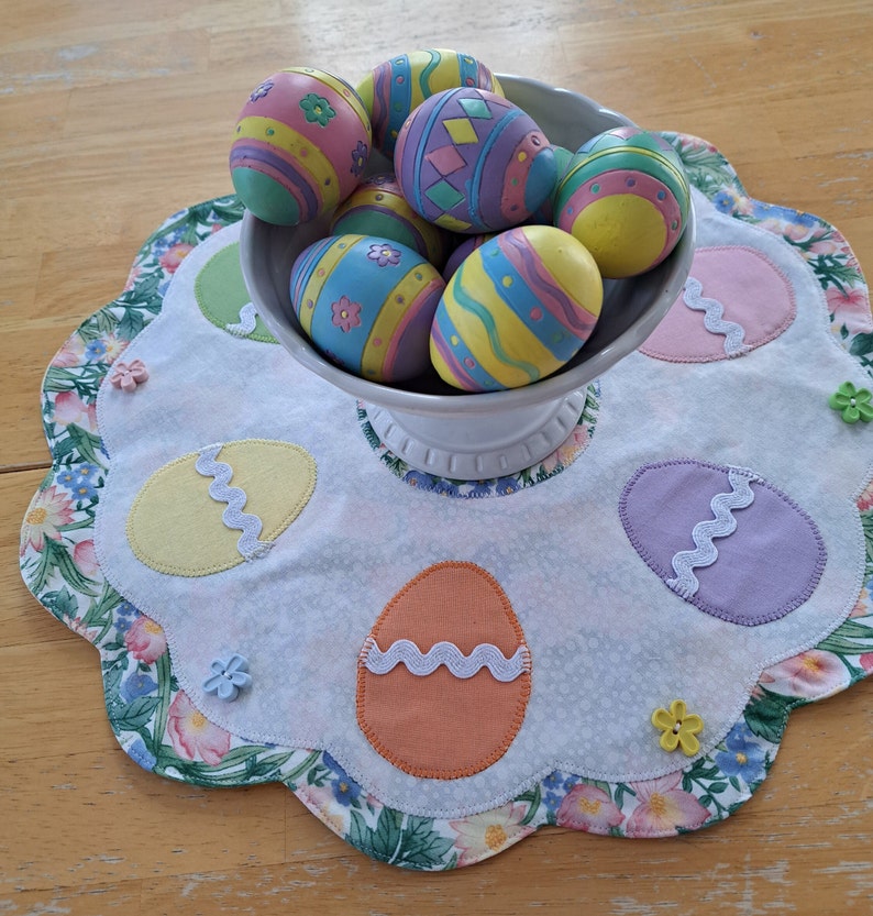 Easter Quilted Table Topper Easter Egg Table Topper Quilted and ...