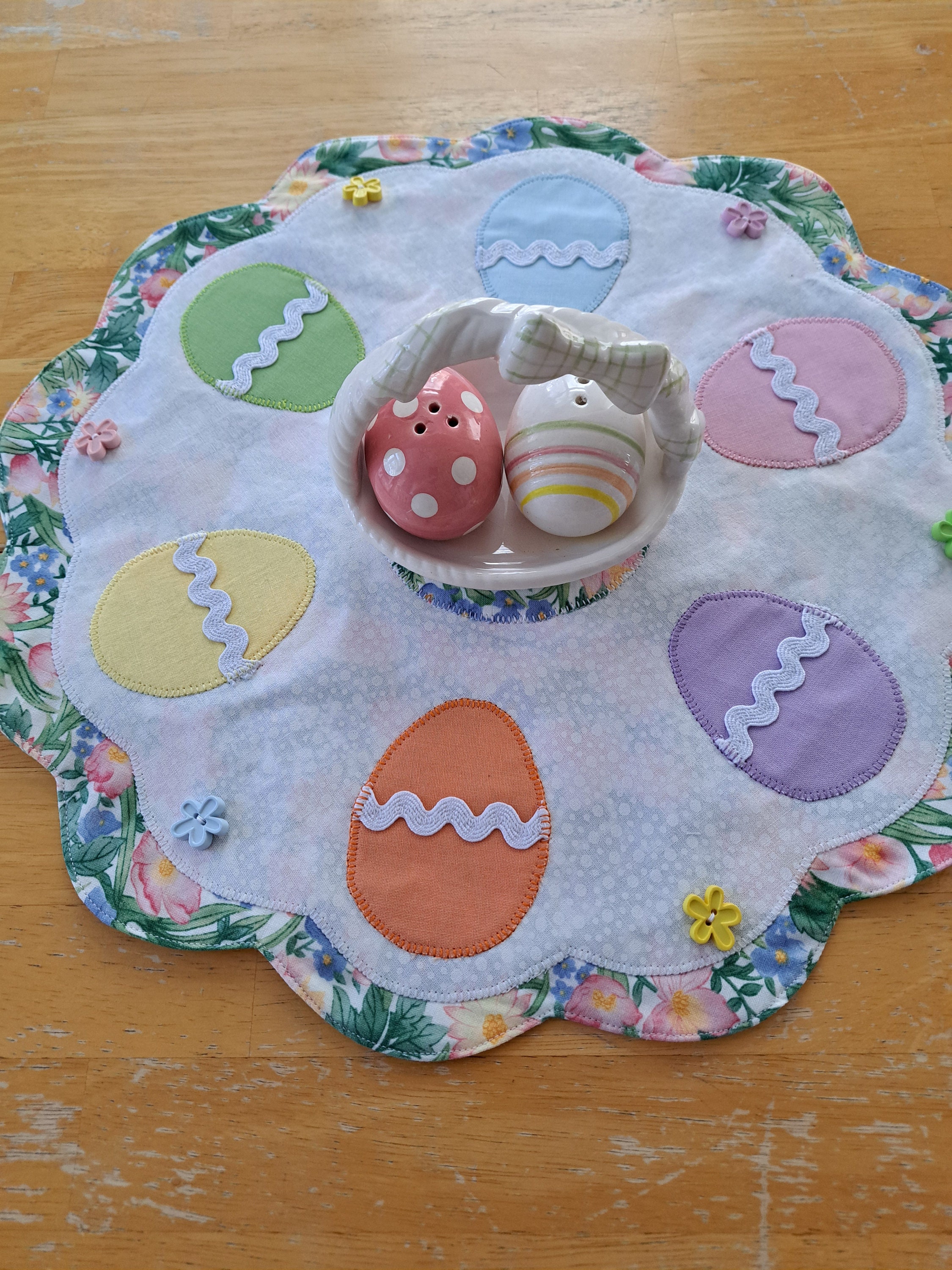 Easter Quilted Table Topper Easter Egg Table Topper Quilted and ...