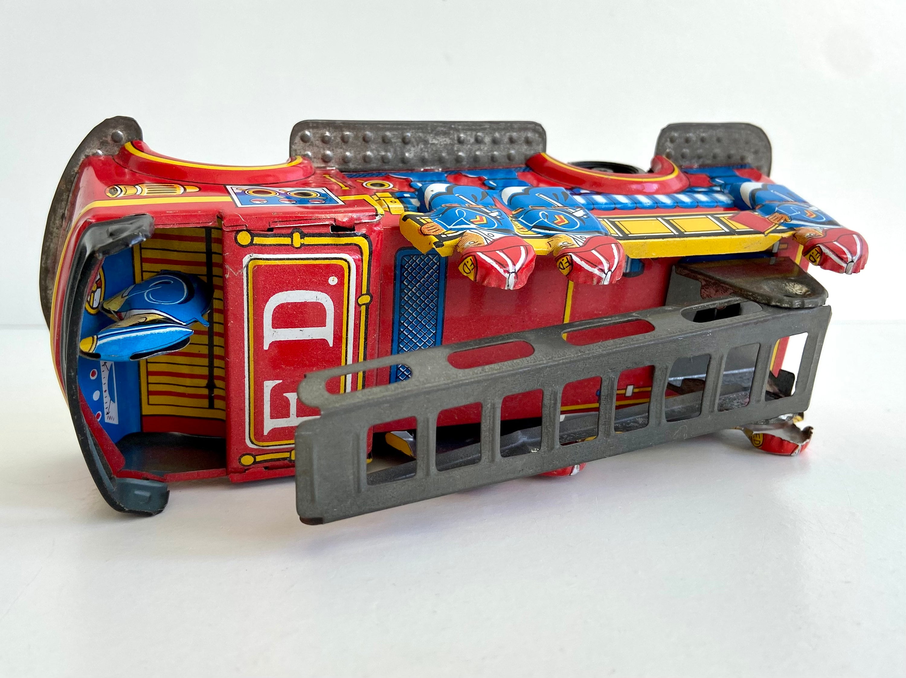 Vintage Tin Toy Firetruck Fire Fighters Japan Tin Toys Fire Brigade ...