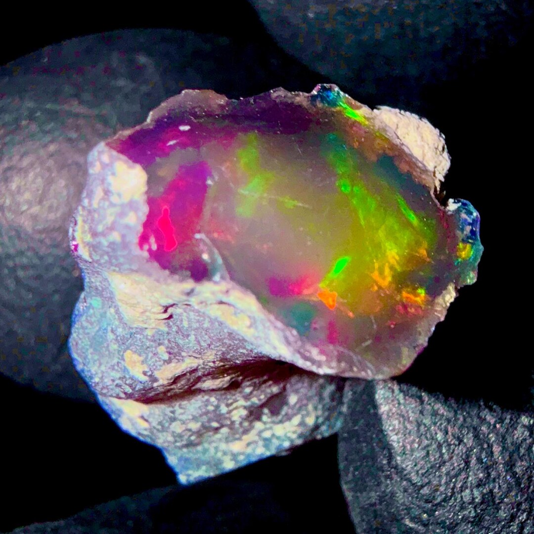Natural Ethiopian Opal Rough – Raw Gemstone, Fire Play-of-color ...