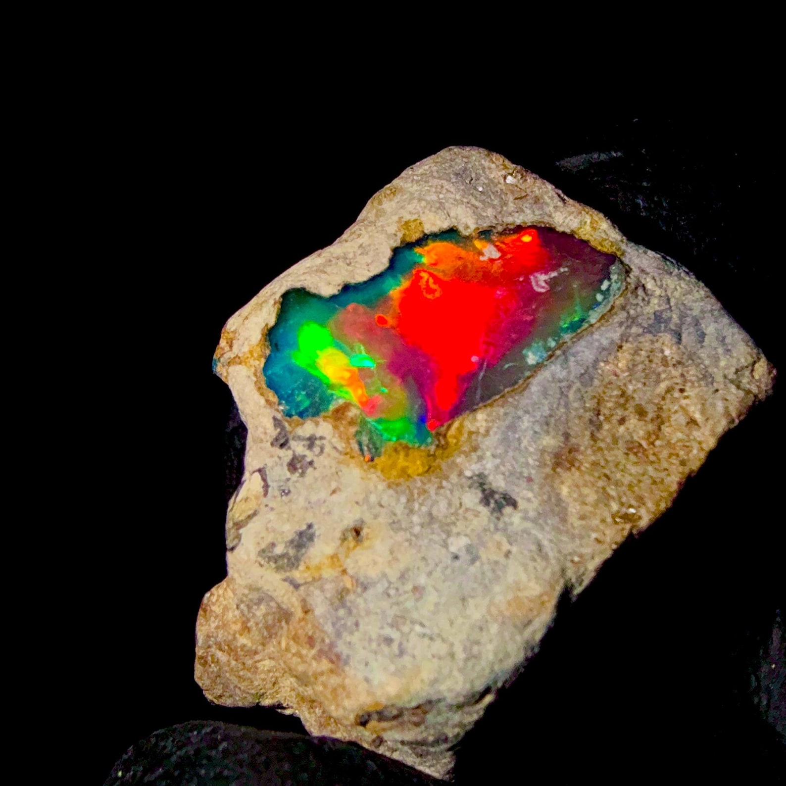 Ethiopian Black Opals Rough, Dry Flashy Opal Rough, A+ Cut Grade ...