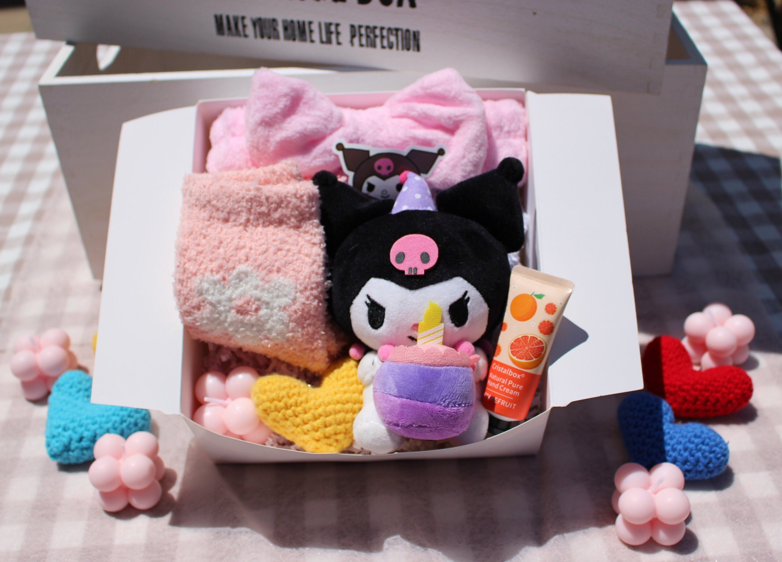 Sanrio Gift Box, Sanrio Birthday Series, Hand Made Crochet Heart, Fuzzy ...