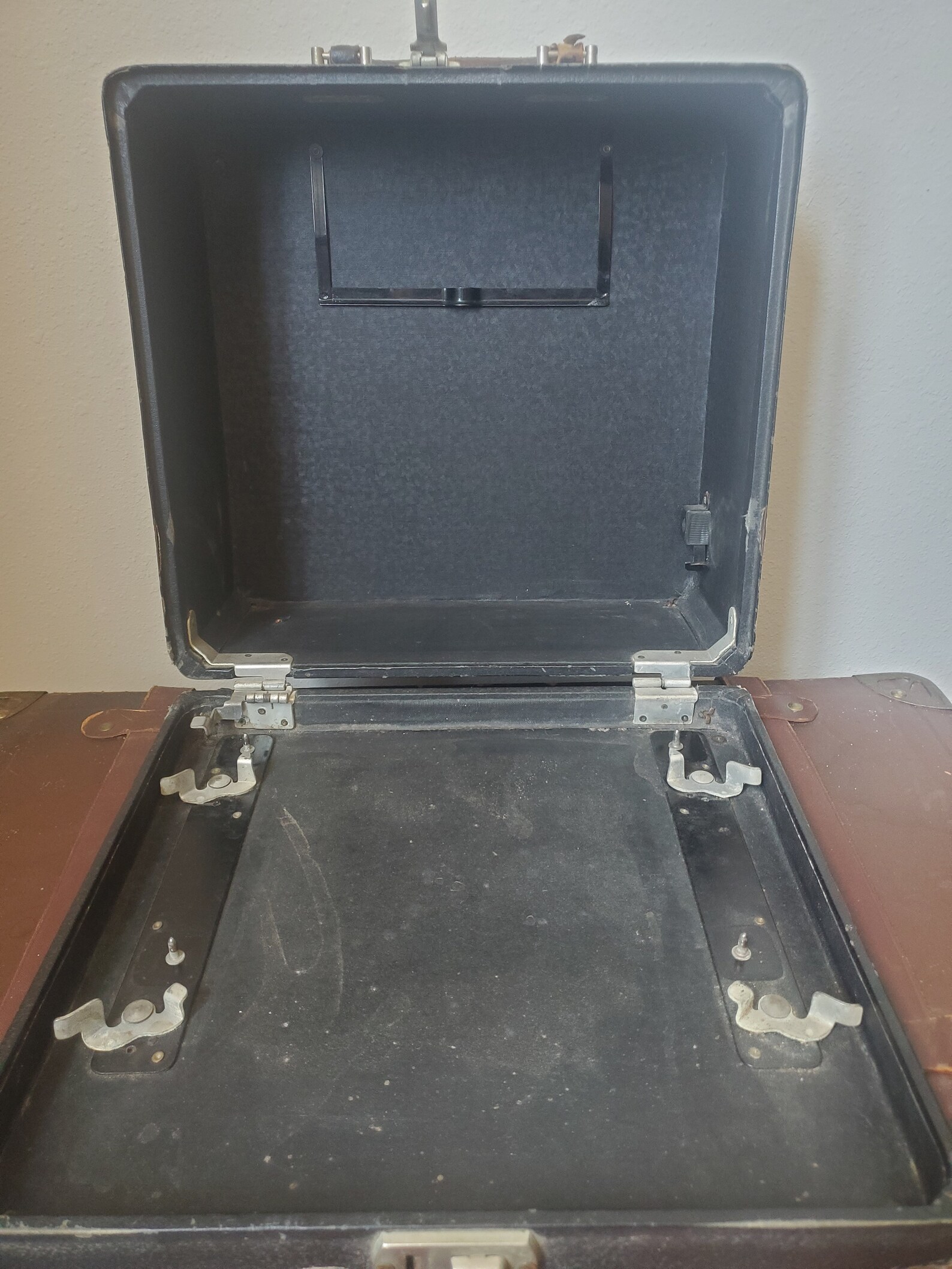 Vintage Royal Black Typewriter - Etsy