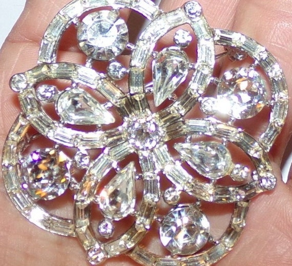 Gorgeous 2 inch rhinestone pin signed Wiesner-Bling!! - Gem