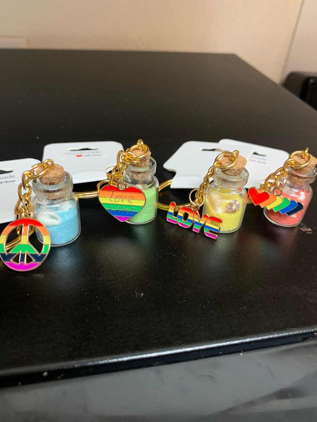 Pride Collection Keychains Smiling Face Keychain Unique Gift Seashell ...