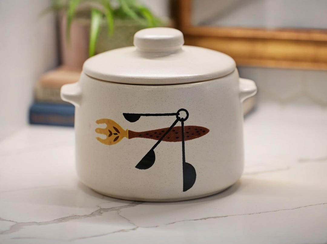 1960's MCM West Bend Stoneware Bean Pot With Lid - Etsy