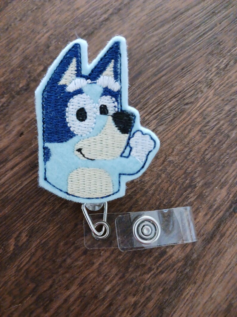 Bluey feltie Badge Reel - Etsy