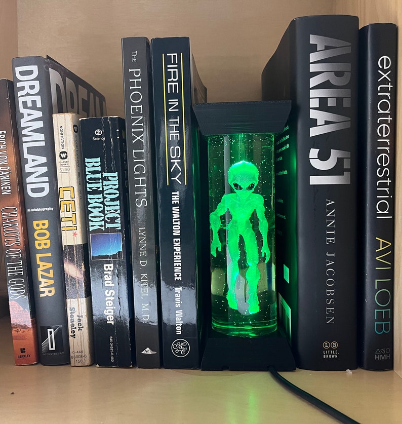 Alien in Stasis Tank, Green LED Lamp, Extra Terrestrial Figure, Area-51 ...