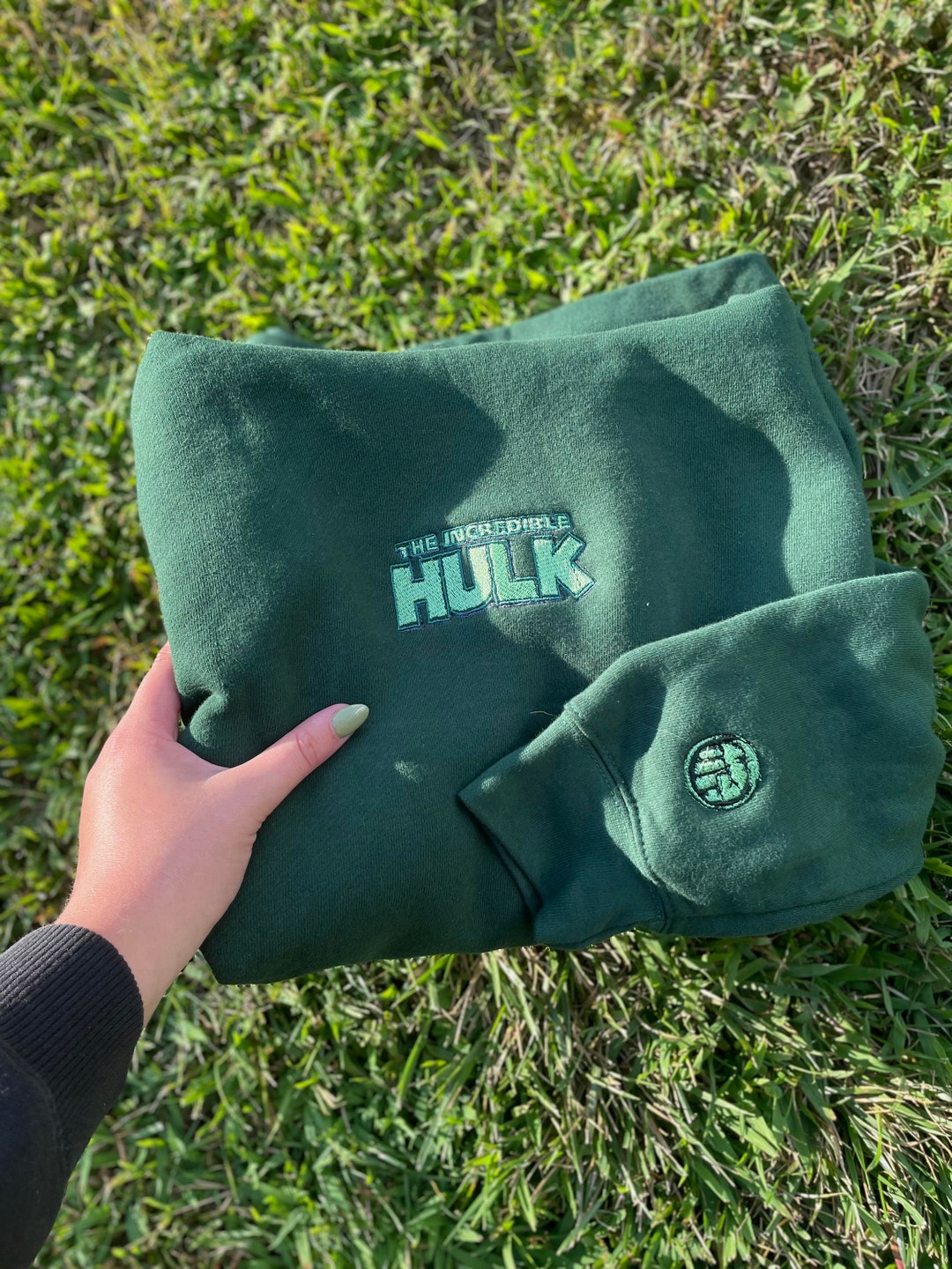 The Incredible HULK Embroidered Green Crewneck With HULK Logo Simple ...