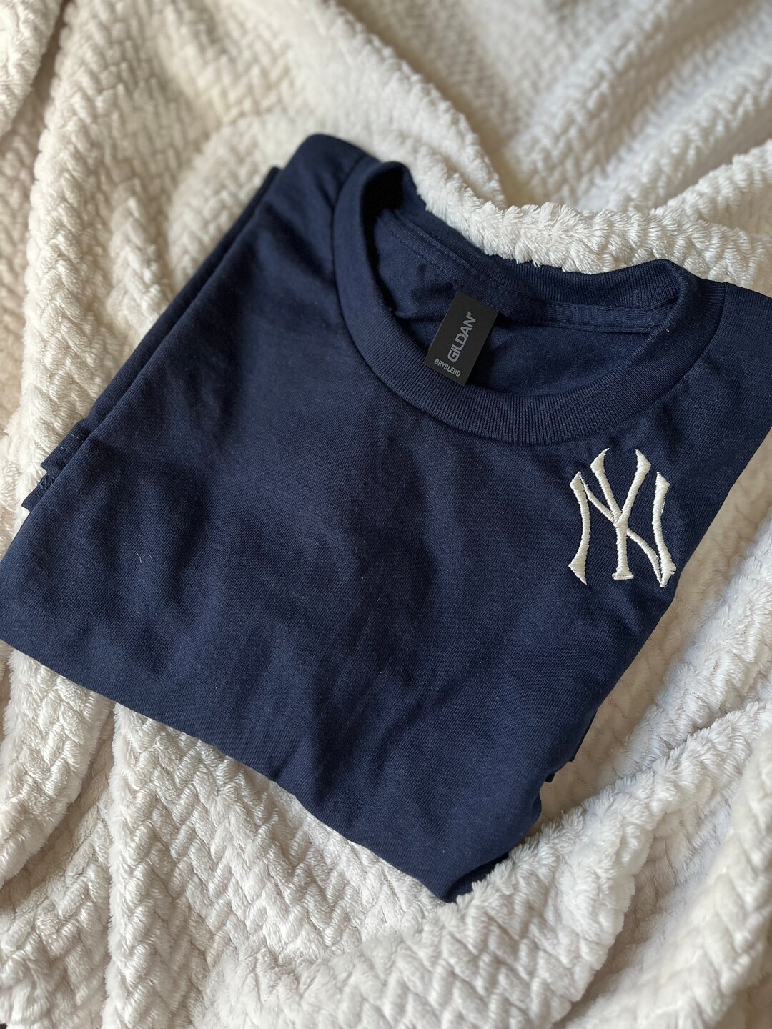 New York Yankee Simple Embroidered Top Minimalistic MLB Merch, Yankees ...