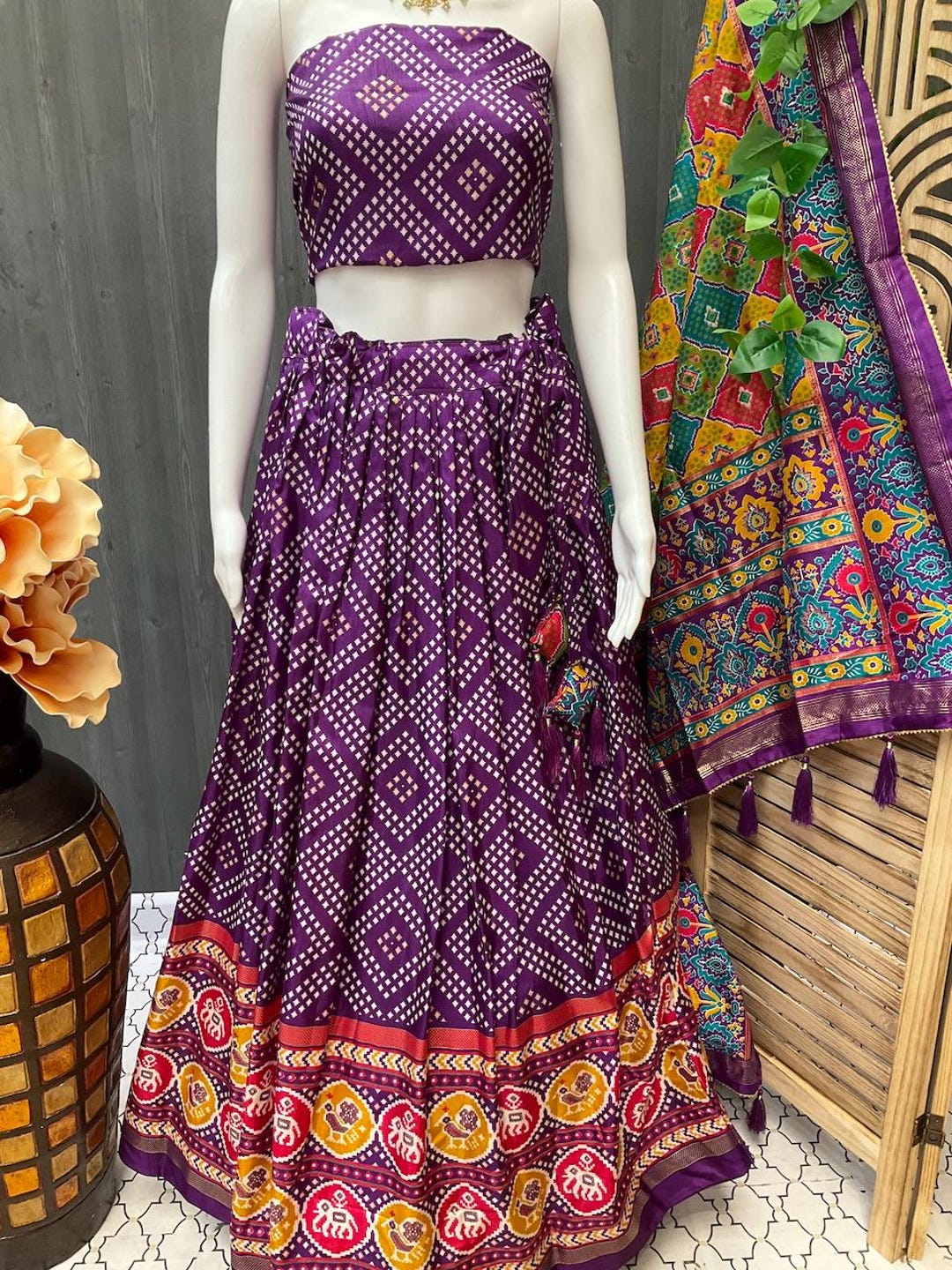 Navratri/ Garba Special Lehenga Sets Purple Chaniya Choli With Patola ...