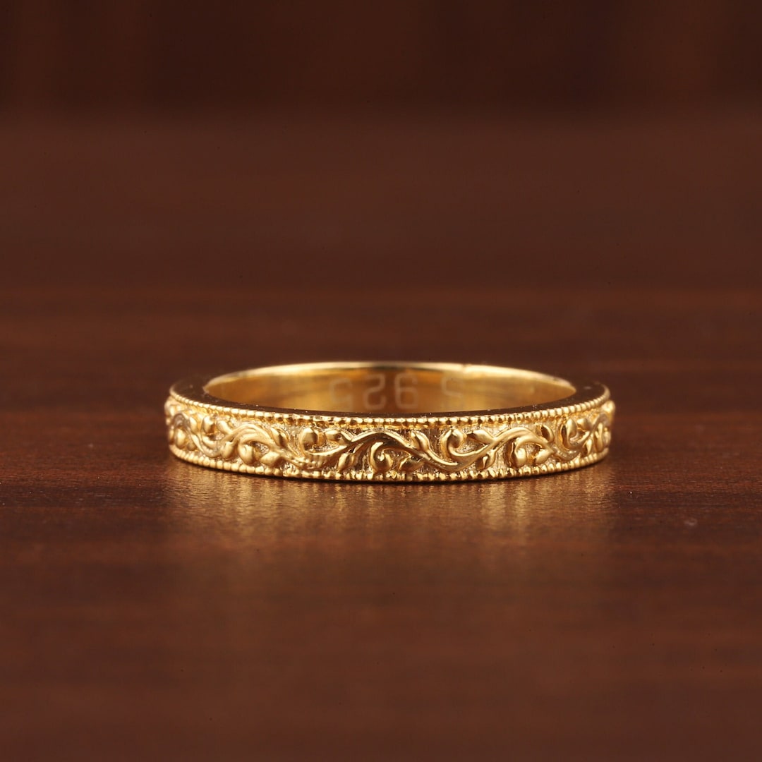 Womens Vintage Style Wedding Band, Floral Wedding Band, Gold Wedding ...