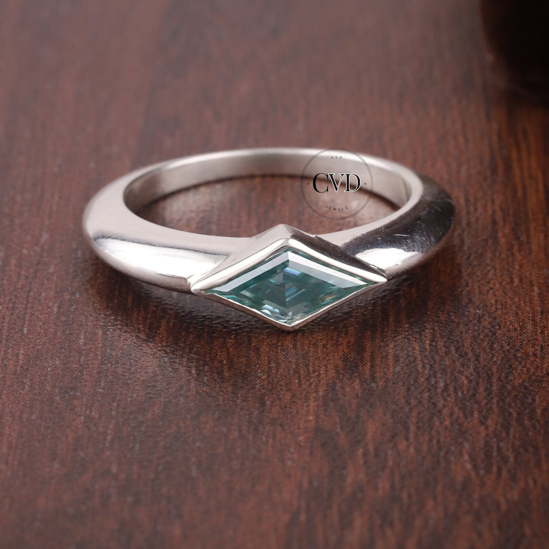 East West Greenish Blue Lozenge Cut Moissanite Engagement Ring, Bezel ...