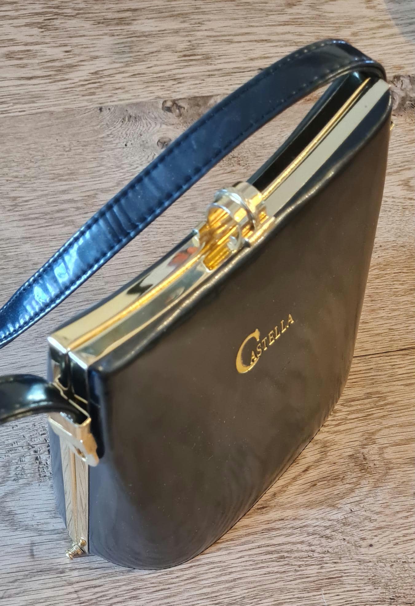 Vintage Original Unique Design Castella Retro Classic Black Patent Bag ...