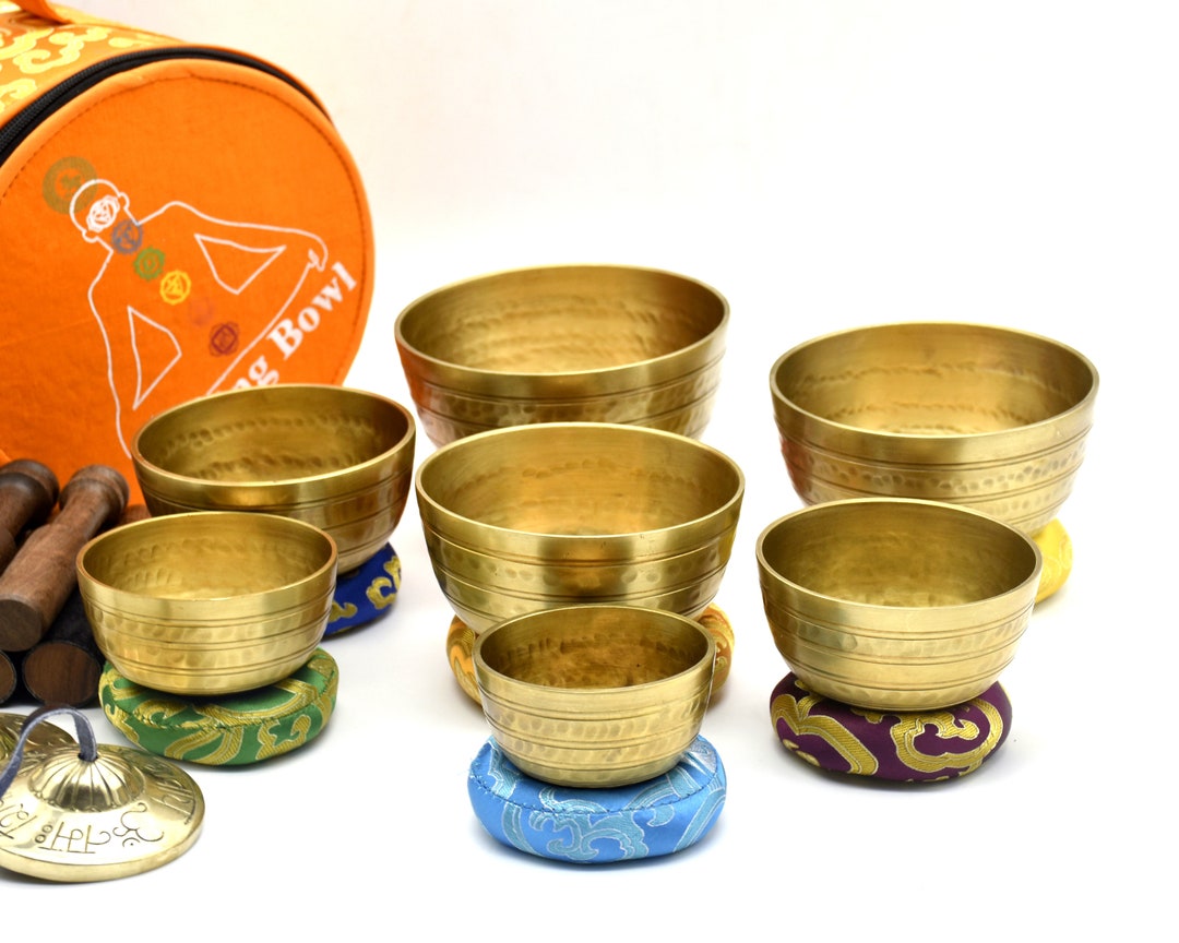 Tibetan Singing Bowl Set of 7 Chakra Balancing Yoga Meditation Bowls ...