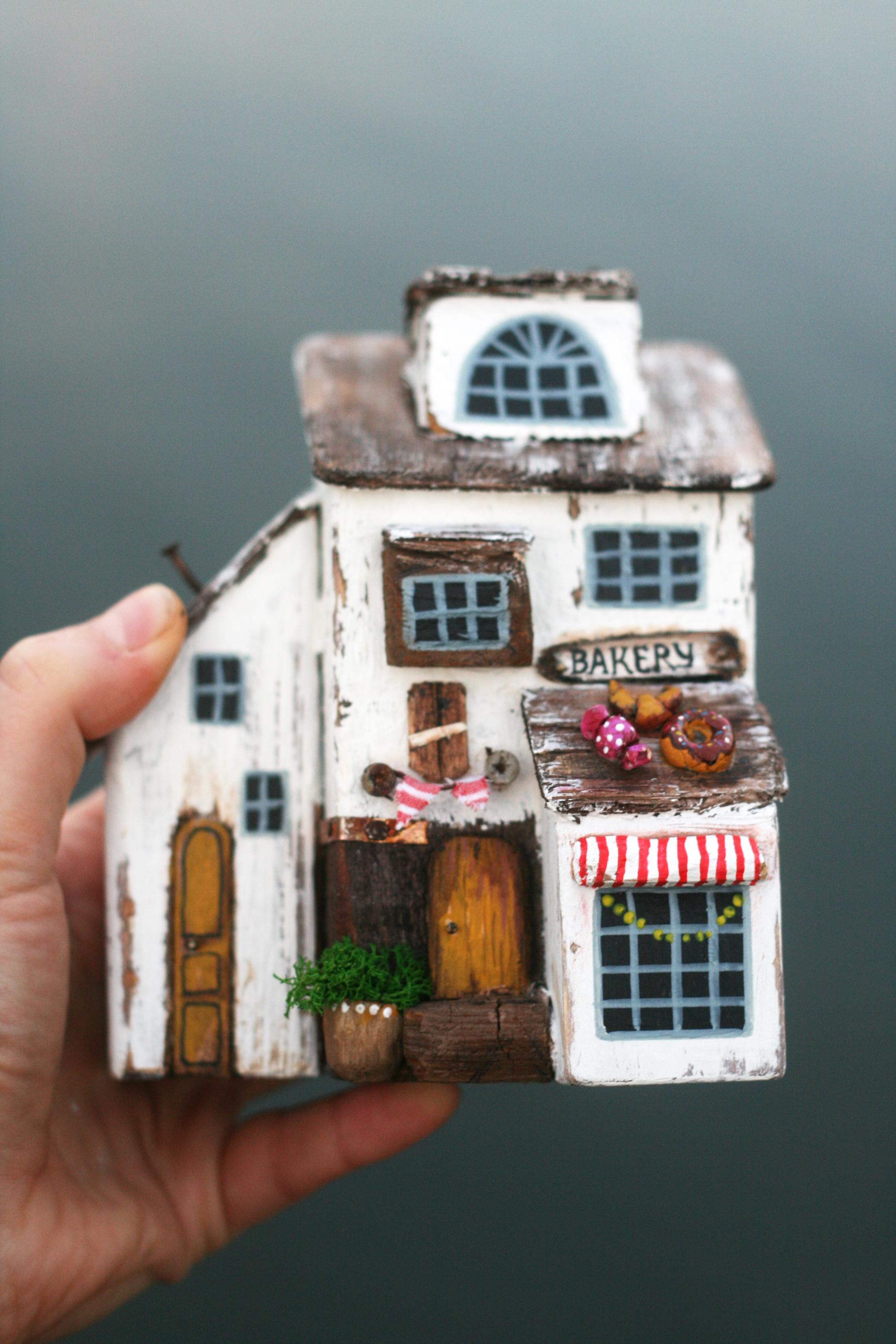 Miniature Wood Bakery House: Decorative Bookends - Etsy