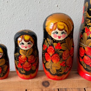 Nesting Dolls, Red and Gold, European, Set of 5. - Etsy