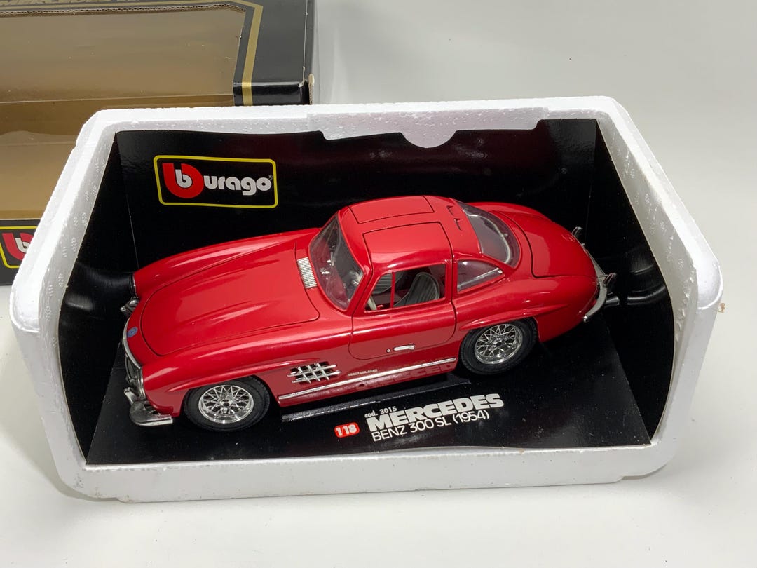Mercedes Benz 300SL 1954 Bburago Scale Model 1/18 Cod. 3015 Complete in ...