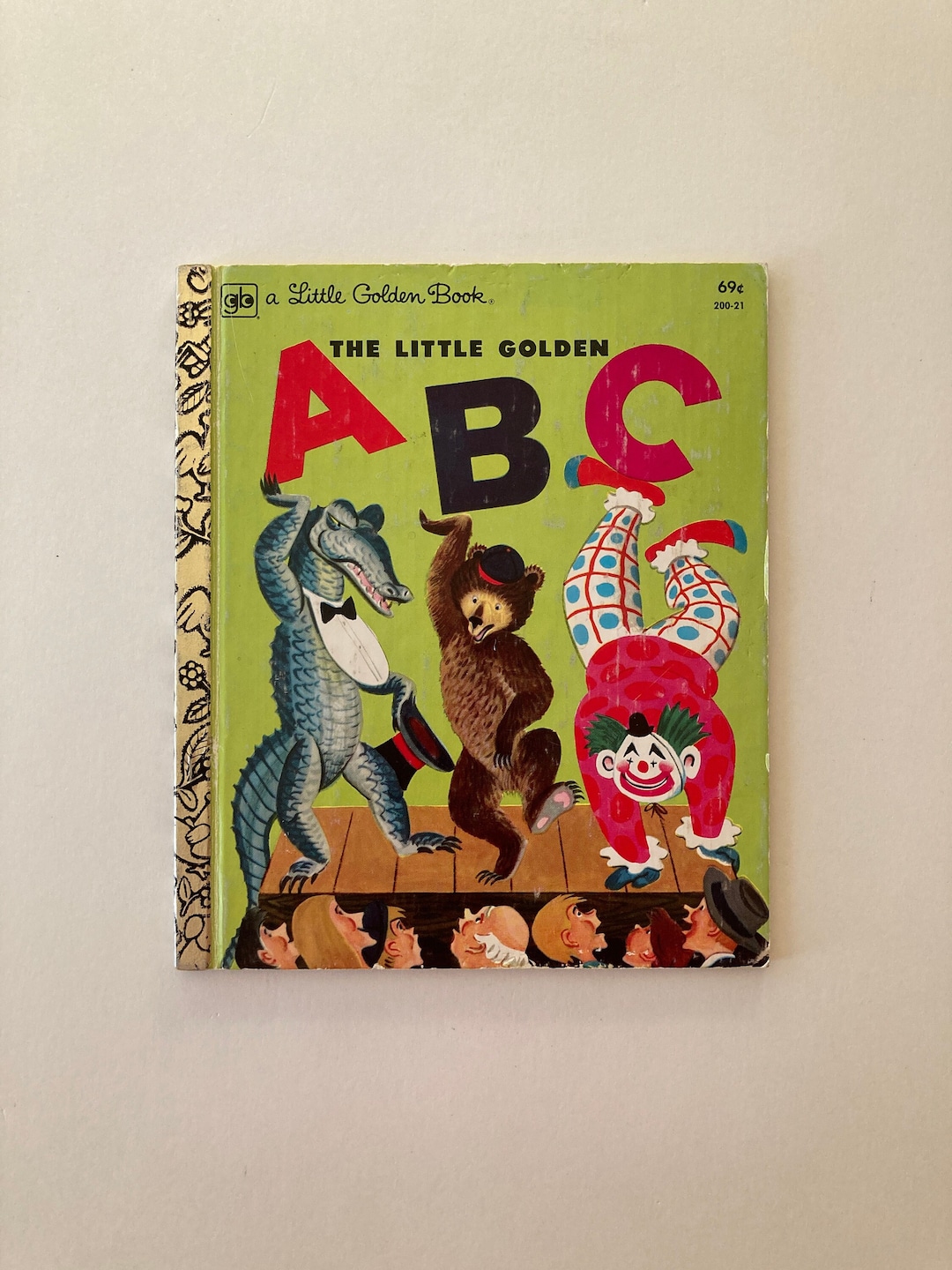 The Little Golden ABC Pictures by Cornelius Dewitt, a Little Golden ...