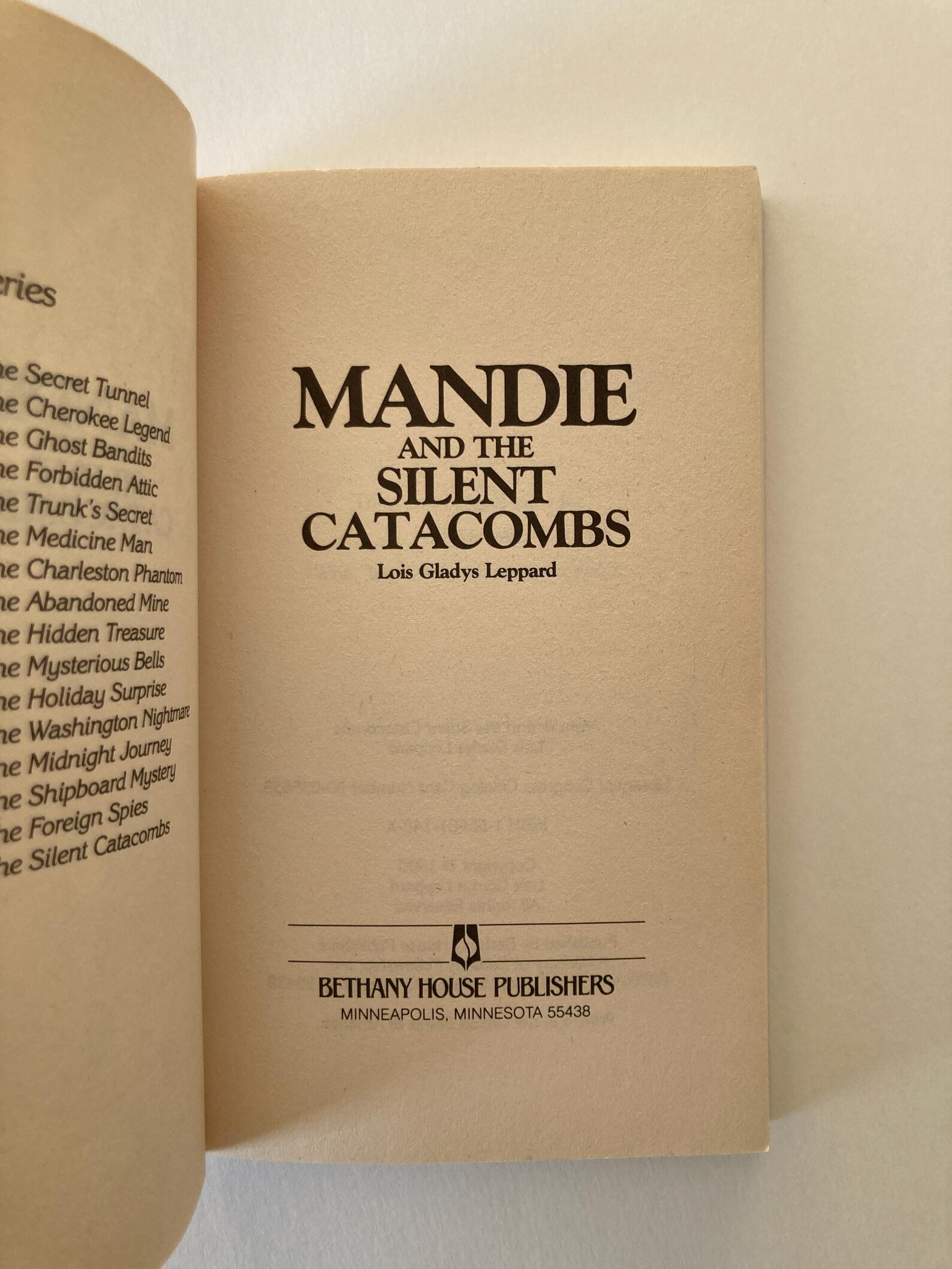 Book 16: Mandie and the Silent Catacombs by Lois Gladys Leppard, 1990 ...