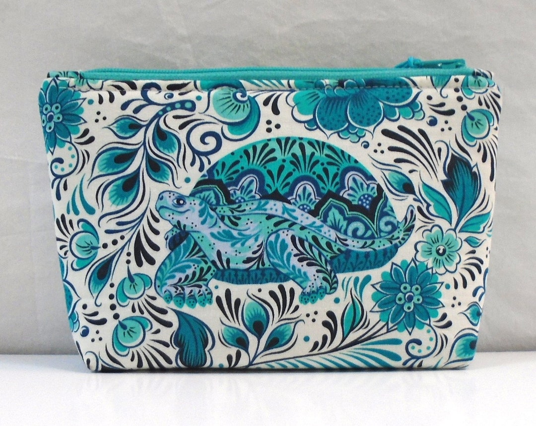 Tula Pink Besties No Rush Turtles Zippered Makeup Bag, Accessory Bag ...