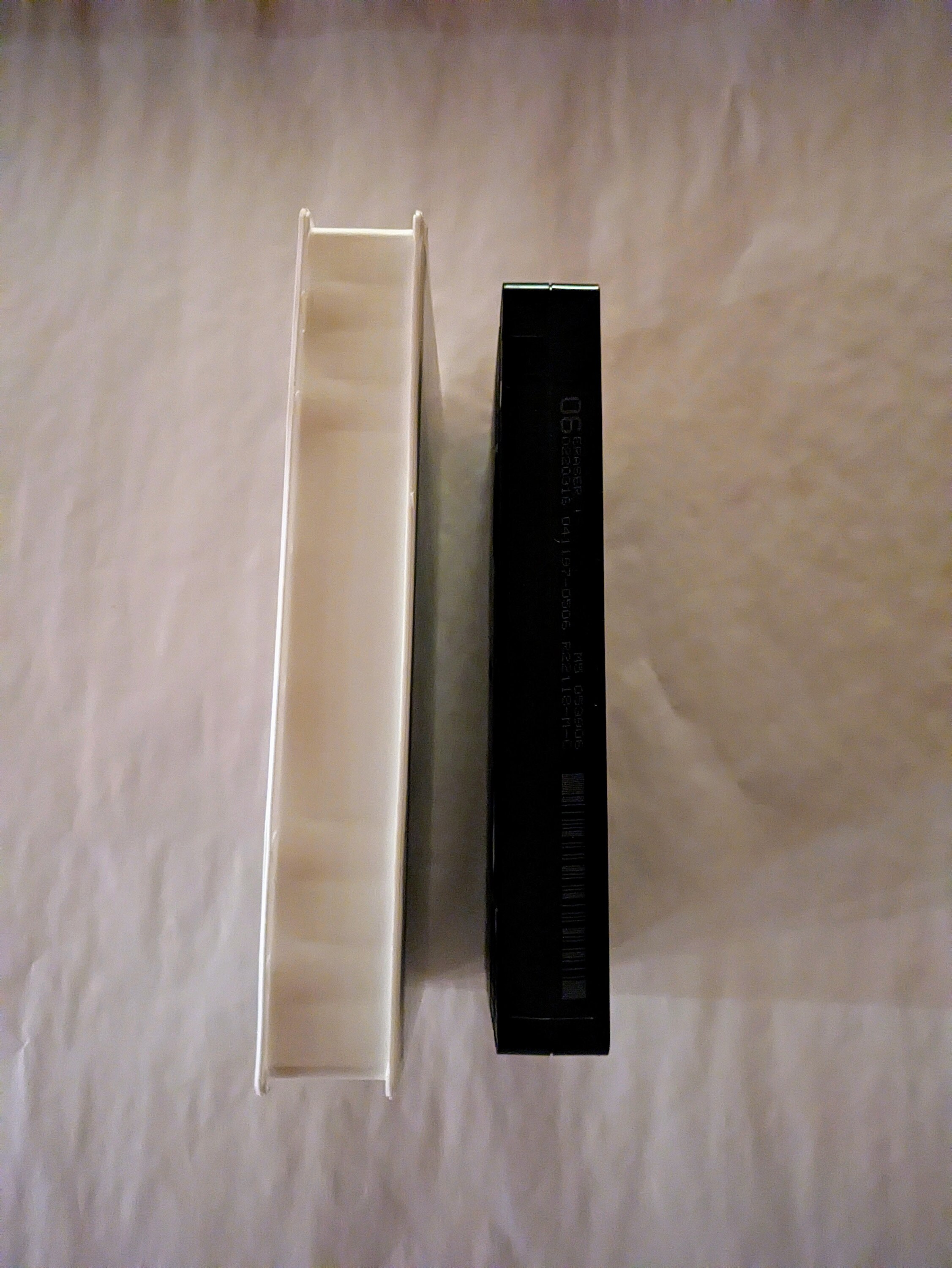 Vintage VHS Tape - 1996 - Eraser (sci-fi / Action) Starring Arnold ...