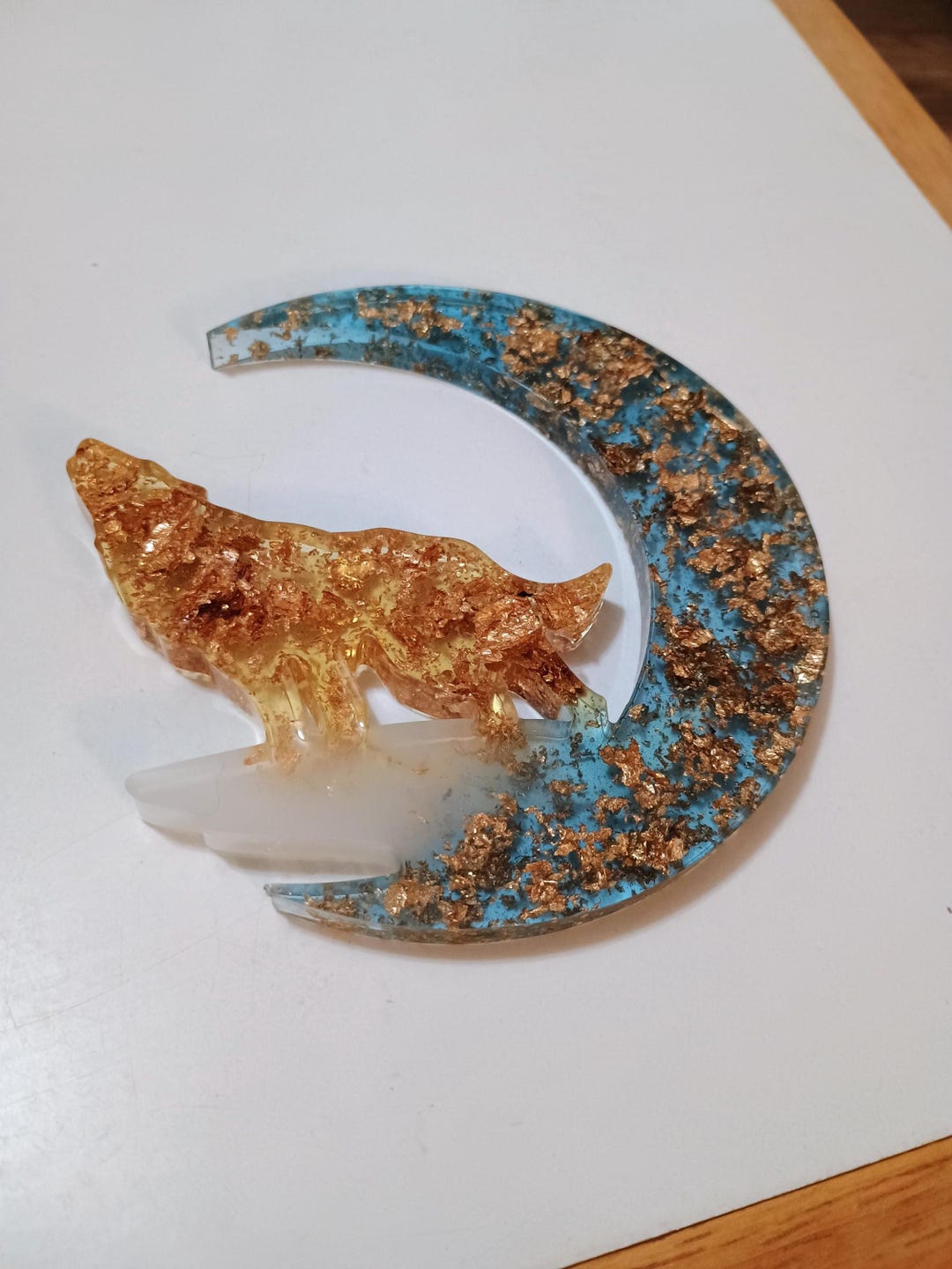 Resin: Wolf on the Moon - Etsy
