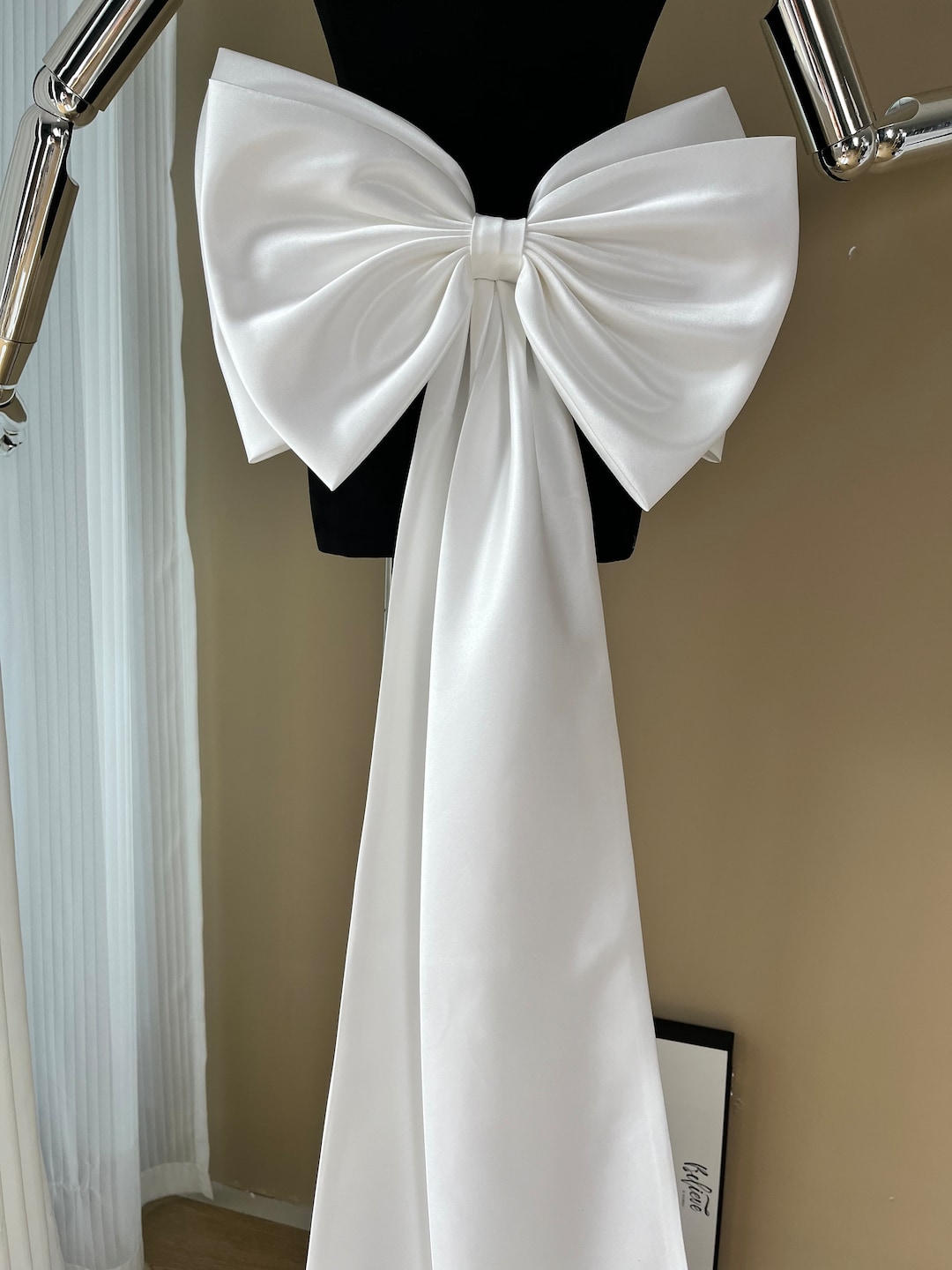 Oversized Removable Wedding Dress Bow: Bridal Accessory - Etsy