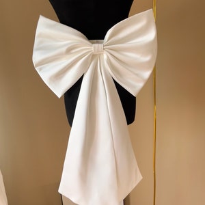 Belt Bow, Detachable Bow, Coming of Age Bow - Etsy