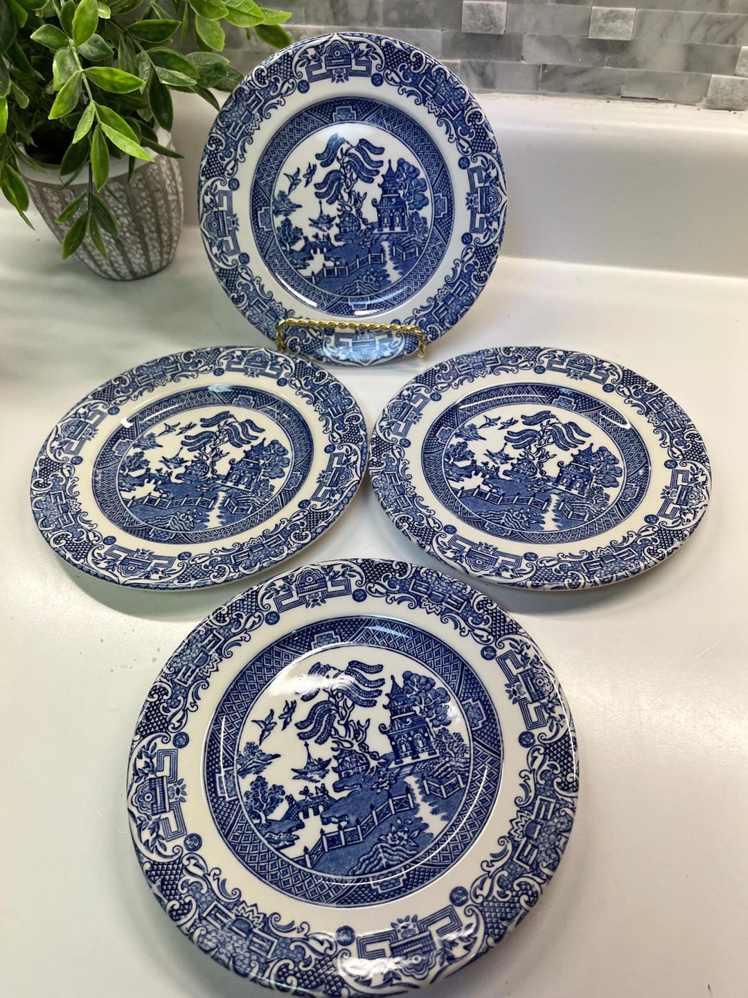 Vintage Ironstone EIT Blue Willow Blue and White Plates 7" England Set ...