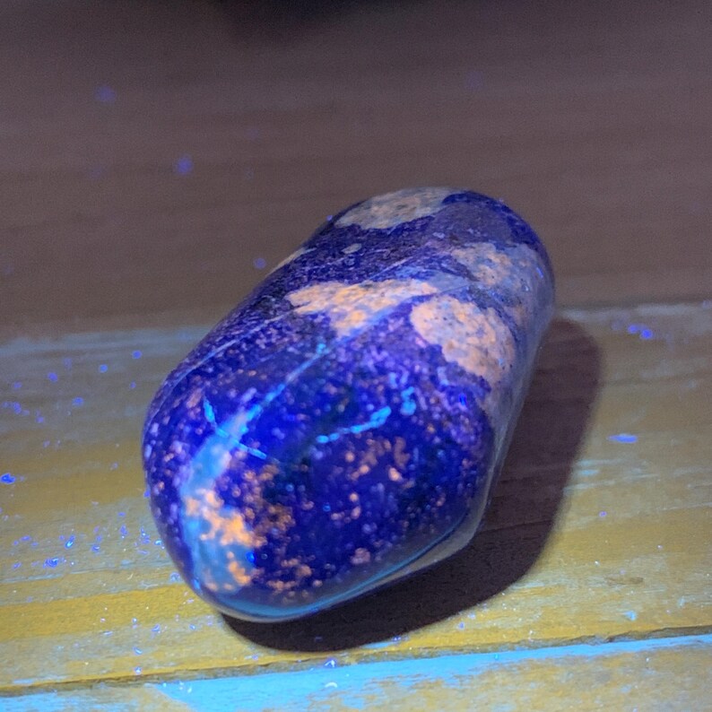 Afghan Lapis Lazuli Palm Stone | UV Reactive, Undyed, Polished Cabochon ...