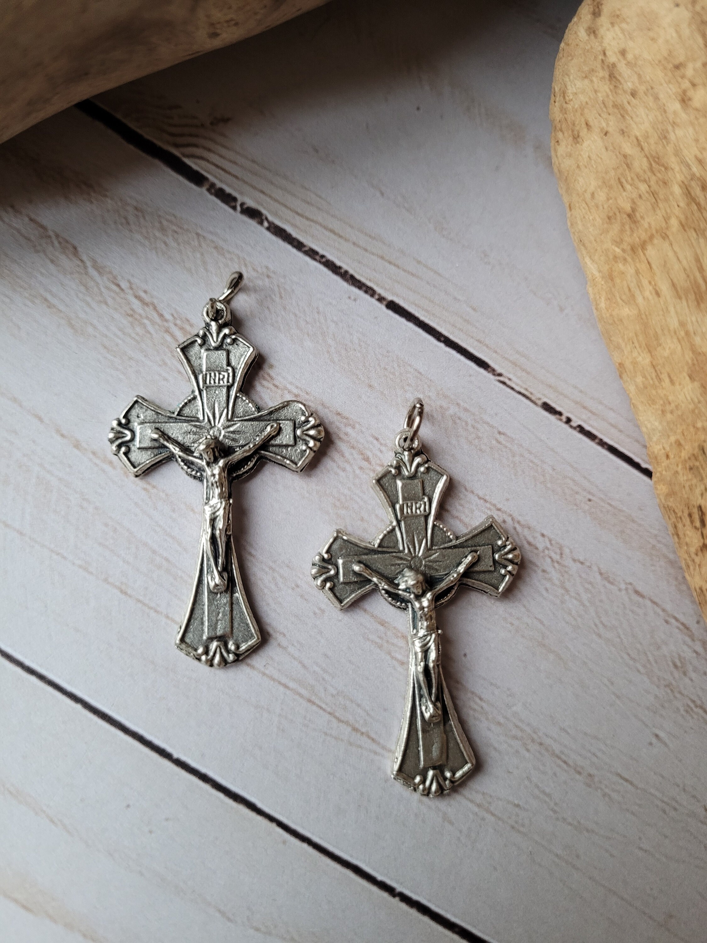 2 Silver Crucifixes, Rosary Crucifix - Etsy