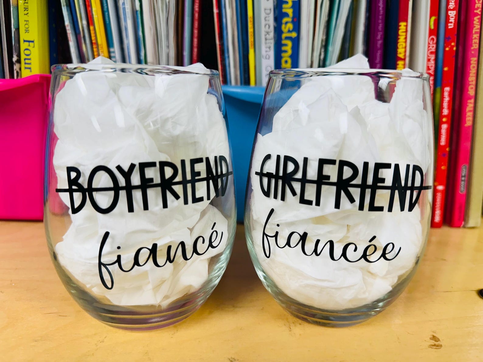 Engaged Couple Wine Glasses - Etsy