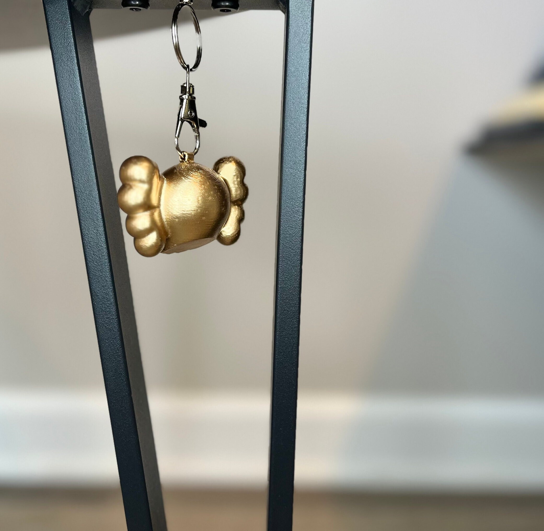 Kaws Head Keychain Modern Art Collectible Designer Art Unique Sculpture ...