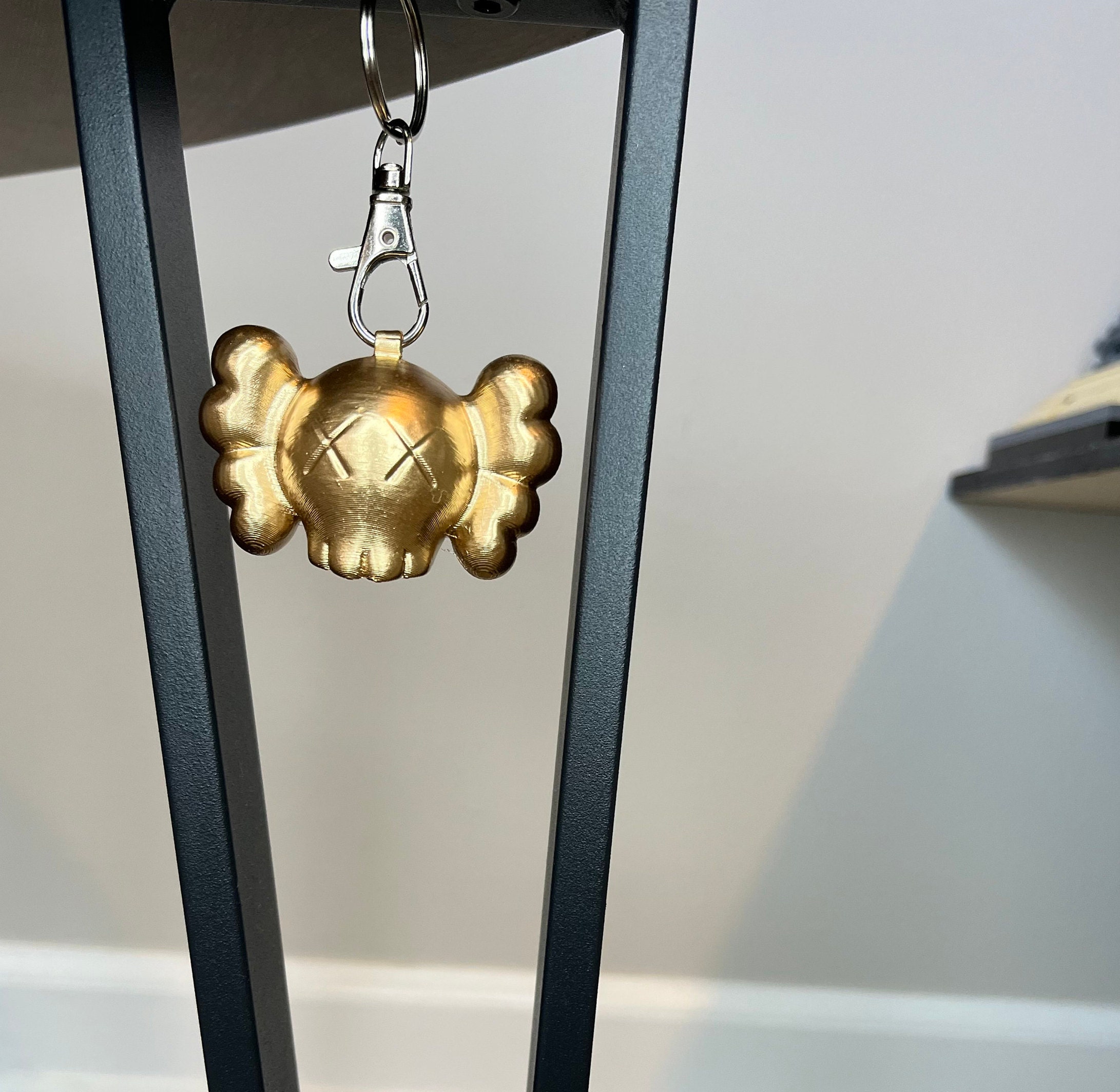 Kaws Head Keychain Modern Art Collectible Designer Art Unique Sculpture ...