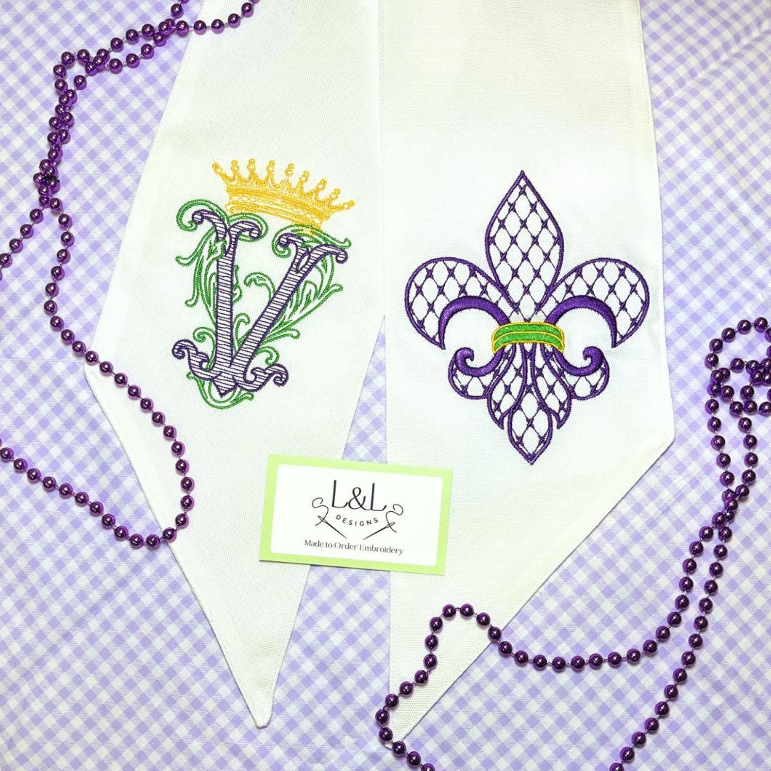 Mardi Gras Wreath Sash With Monogram, Custom Embroidered Wreath Sash ...